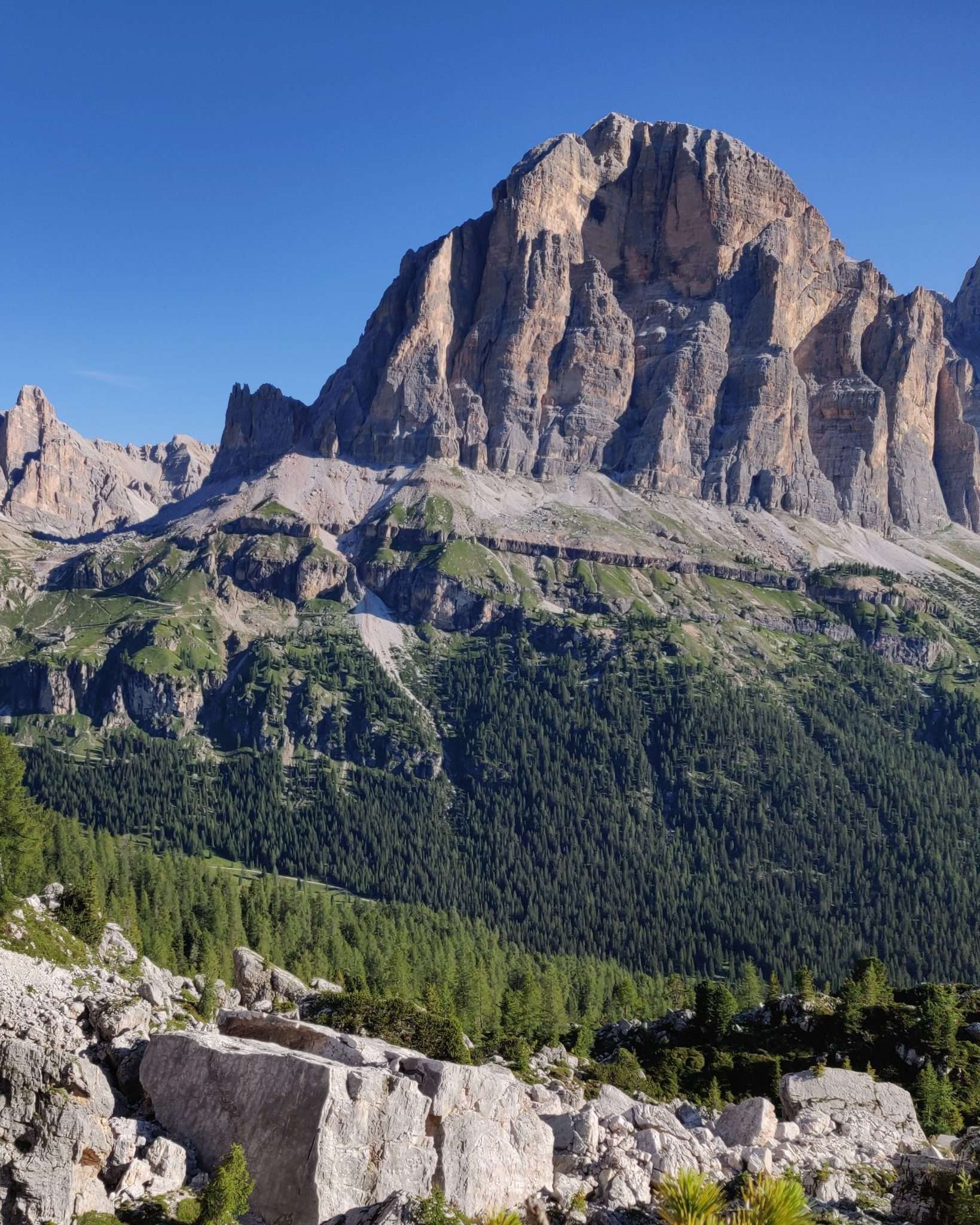 Cortina d'Ampezzo Winter Experience in the Dolomites