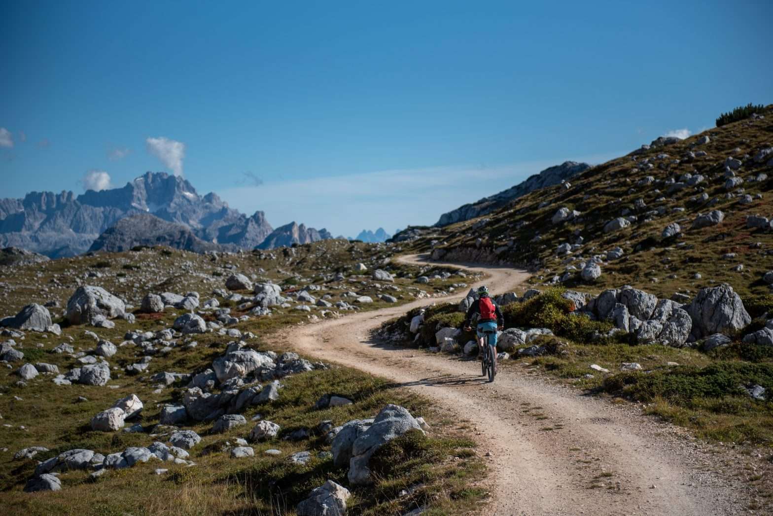 Cortina d'Ampezzo in bici: nuovi trail, e-bike e Bike Park 2026
