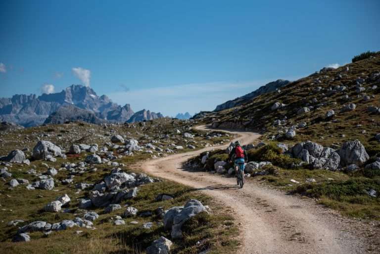 Cortina d'Ampezzo in bici: nuovi trail, e-bike e Bike Park 2026